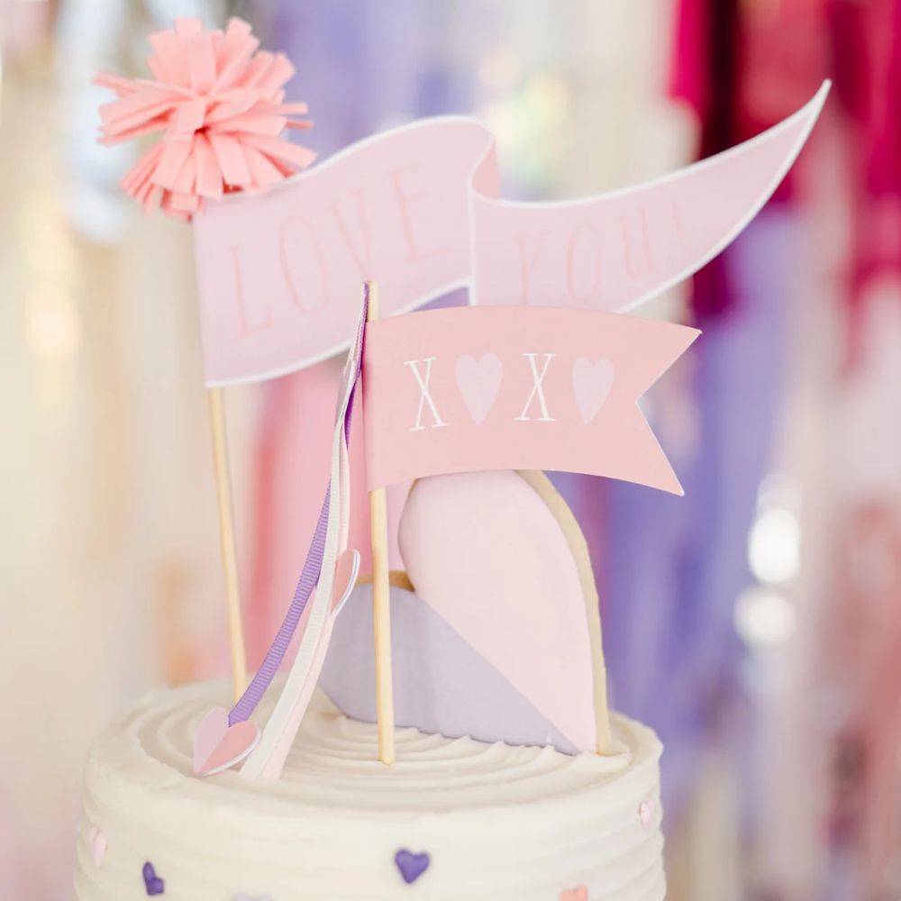 XOXO Pennant Flags – Boxfetti.ae